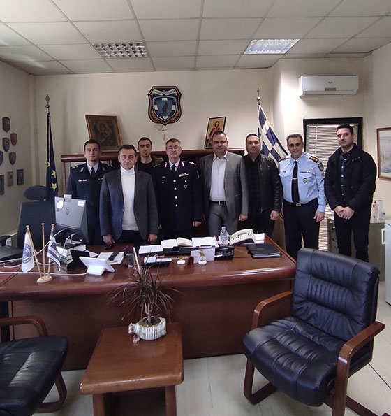 Συνάντηση αντιπροσωπείας της Ένωσης Αξιωματικών ΕΛ.ΑΣ.Α.Μ.Θ. με τον ...